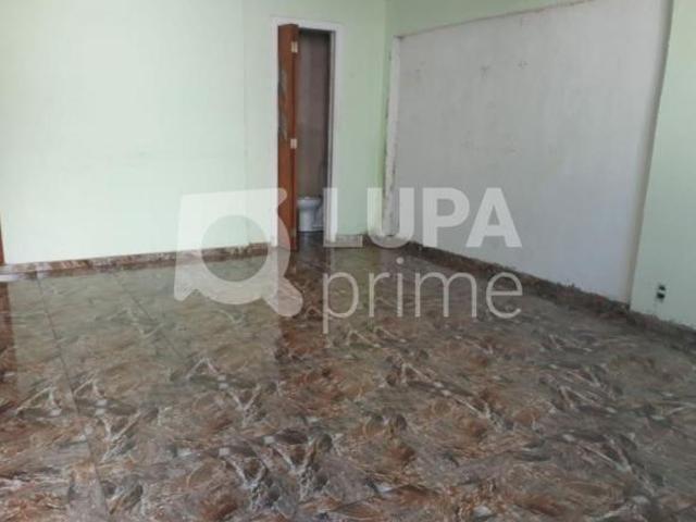 SOBRADO 4 DORMITÓRIOS À VENDA EM SANTA TERESINHA