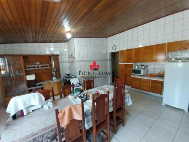 Sobrado 4 dormitórios, mais 5 casas para no quintal no Arthur Alvim