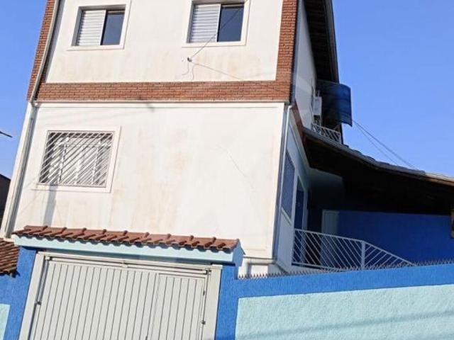 Sobrado 4 dormitórios, sendo 1suíte, 4 vagas, 140m² a poucos metros da Av. Julio Buono