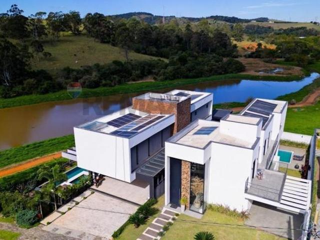 Sobrado 4 suítes à venda, 300m² por R$ 2.797.000 Condomínio Figueira Garden Atibaia/SP