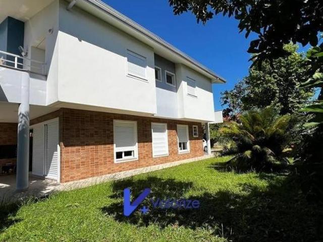 Sobrado 4 Suítes Espaço de Terreno Pontal do Sul
