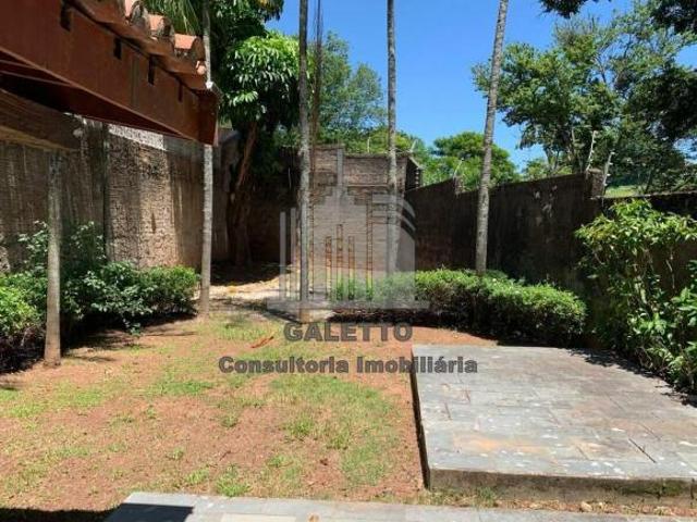 Sobrado 4 suítes, uso residencial/comercial em Vila Brandina, Campinas – Financiamento disponível
