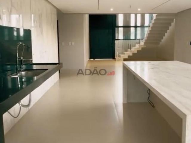 Sobrado 4 suítes 256m2 Jardins Capri Senador Canedo Goiás Casa em Condomínio com 4 Quarto s por R$