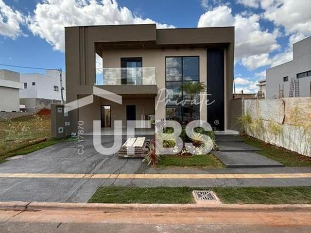 Sobrado, 4 Suítes, 217M², Jardins Capri