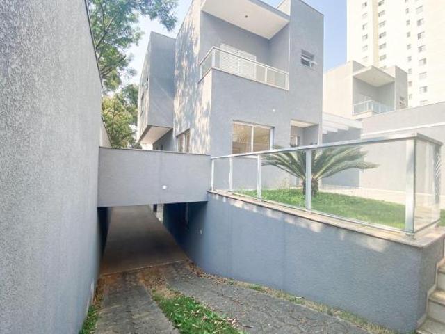 Sobrado 4 Suítes 440 M² 7 Vagas + Depósito Jardim Londrina