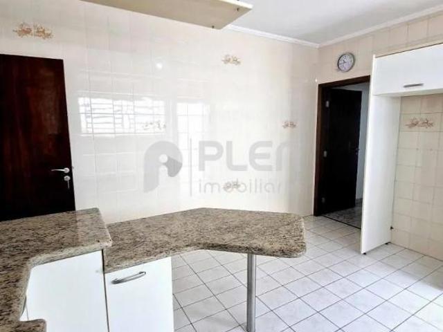 Sobrado 4 Quartos,4 vagas,172m² Vila Nivi São Paulo, SP