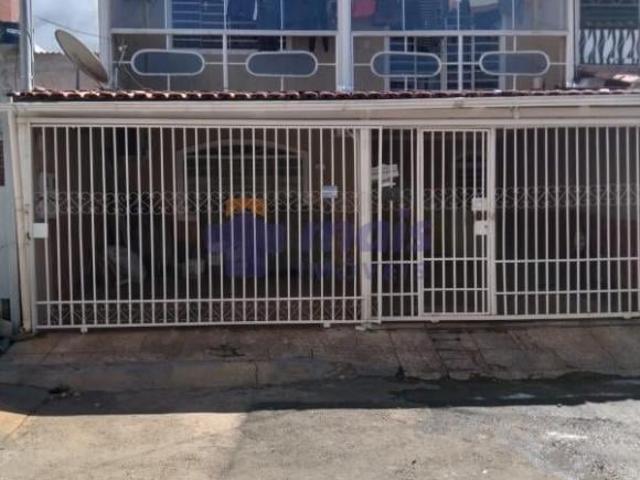 SOBRADO 4 QUARTOS 1 SUITE SAMAMBAIA QR 110