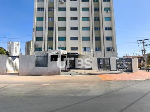 Sobrado, 4 Quartos, 1 Suíte, 90,09 m², Setor Central