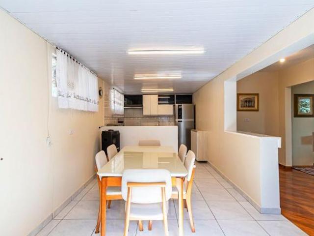 Sobrado 4 quartos, 2 suítes, 4 vagas. Bairro Iguaçu Fazenda Rio grande