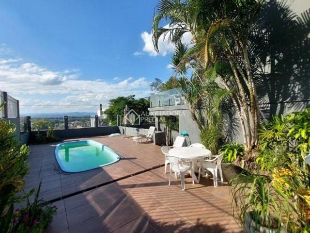 Sobrado 4 quartos 2 suítes Bairro Jardim América
