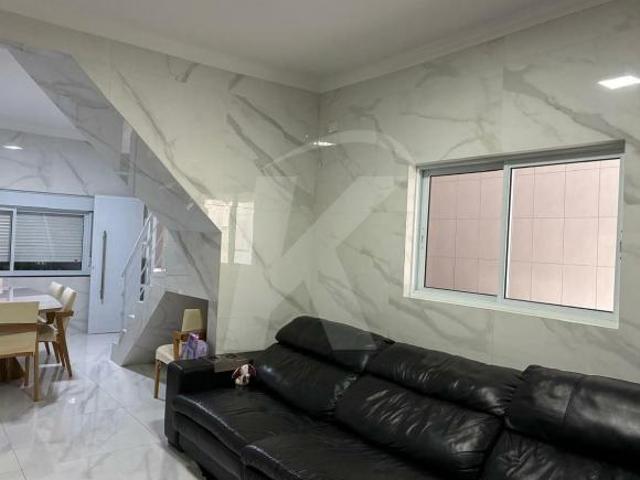Sobrado 4 Quartos, 2 Suítes, Closet, Quintal, Terraço com churrasqueira, 2 Vagas de Garagem