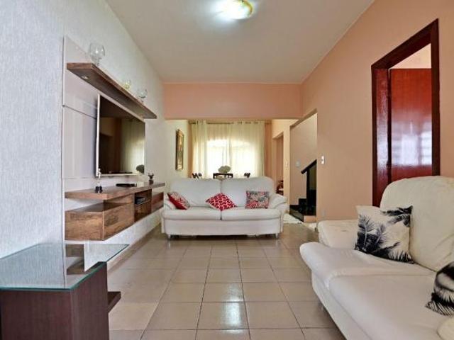 Sobrado 4 Quartos 3 Suítes à Venda em Sobradinho | Quadra 02 | Aceita Financiamento + Casa de Apoio