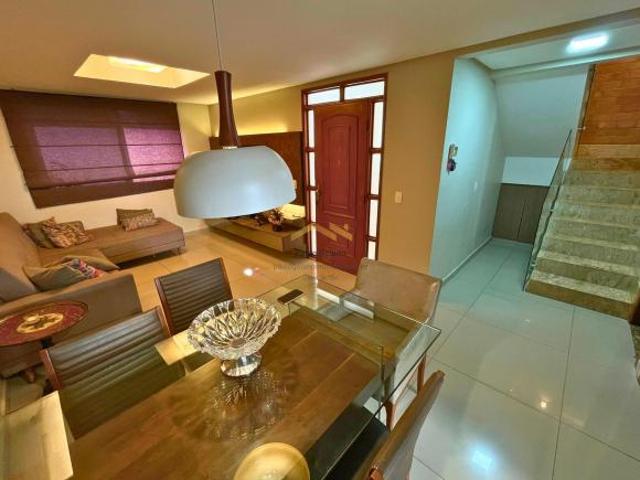 Sobrado 4 Quartos c/ Suíte | 145m² | 2 Vagas | Espaço Gourmet c/ Churrasqueira | Jardim América – Go