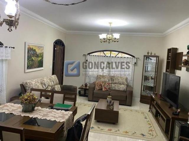 Sobrado 4 Quartos com 2 Vagas à Venda em Nova Petrópolis, São Bernardo do Campo