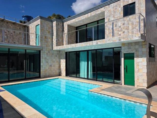 SOBRADO, 4 QUARTOS, LOTE 400M², ARNIQUEIRAS