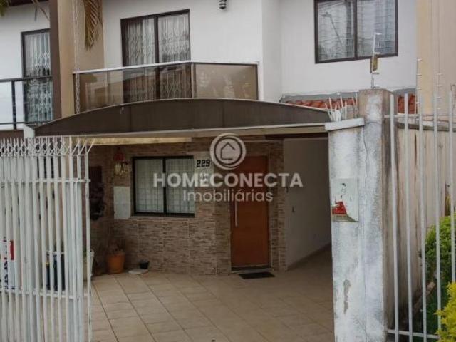 Sobrado | 4 quartos | Suíte | 3 vagas | Novo Mundo
