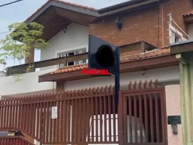 Sobrado 5 dorm. Vila Betania / Vila Ema