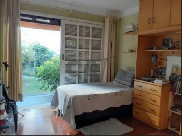 Sobrado 5 Dormitórios Suítes à Venda ou para Alugar no Jardim Marajoara, São Paulo/SP