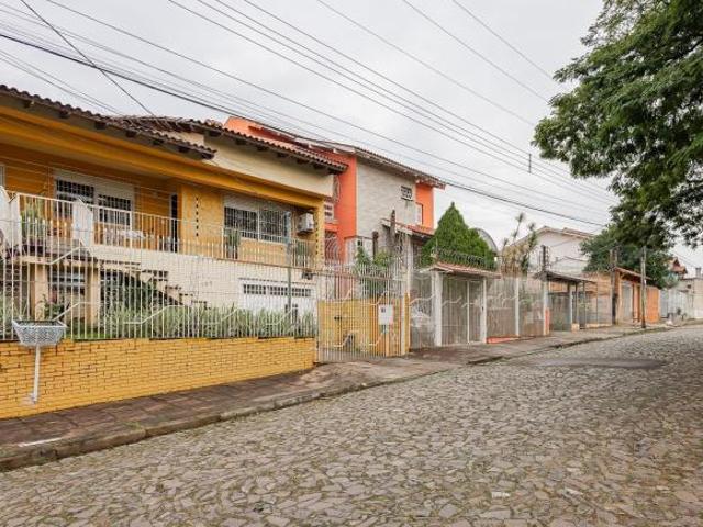 Sobrado 5 Dormitorios 4 WC piscina 2 churrasqueiras e 4 vagas B Parque Santa Fé
