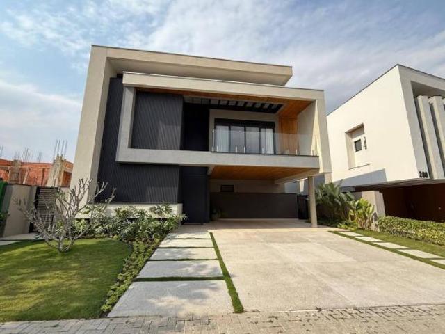 Sobrado, 5 Dormitórios 5 suítes, 562m², Condomínio Alphaville, Urbanova