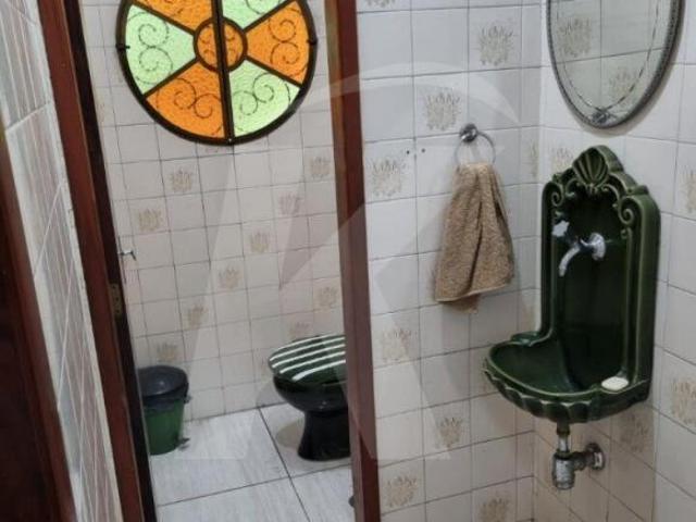 Sobrado, 5 dormitórios sendo 1 suíte, 4 vagas, quintal e piscina no Jaçanã