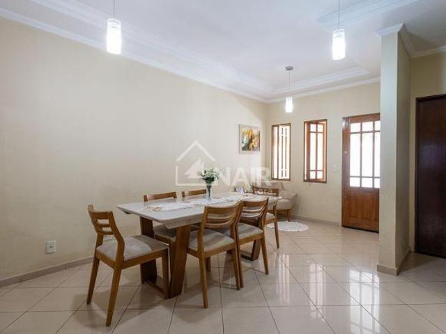Sobrado 5 Quartos | 220m² | Núcleo Bandeirante | Terraço + Garagem 2 Carros
