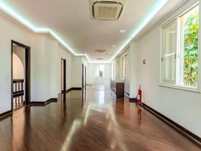 SOBRADO 5 QUARTOS E 12 VAGAS COM 1.355m² À VENDA NO JARDIM AMÉRICA