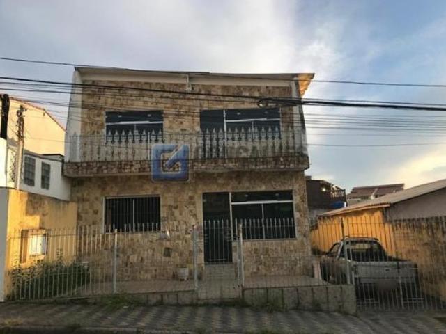 Sobrado 6 dormitórios, 245 mts² no Parque Novo Oratório em Santo André