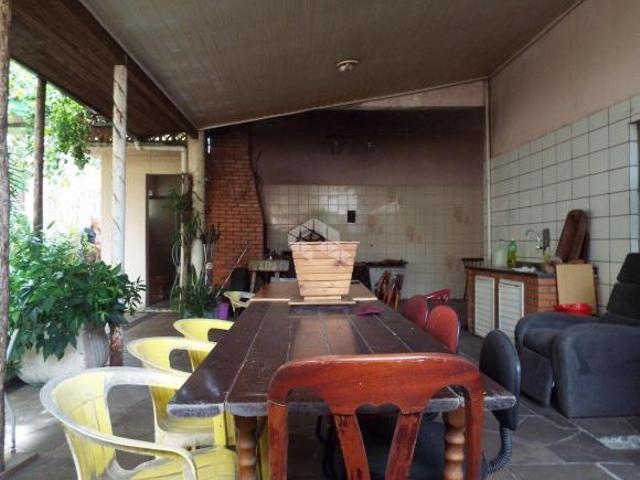 Sobrado, 6 dormitórios, 4 vagas de garagem, Bairro jardim Floresta
