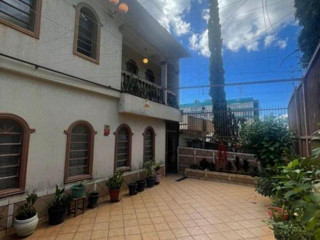Sobrado 6 Quartos | Lote Vazado | 422m² Construídos | Quadra 6 Sobradinho I