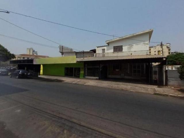 Sobrado 720m² — Setor Central | 3 Quartos