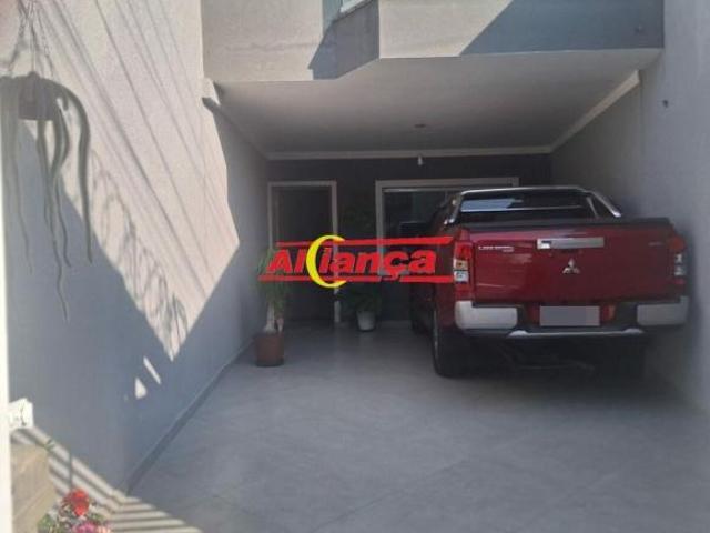 Sobrados todo mobiliado com 4 dormitórios e com 3 vagas de garagem na Penha, Zona Leste