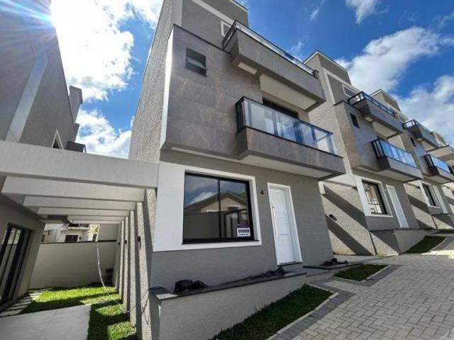 Sobrados triplex alto padarão com 3 dormitorios no coração do Mercês