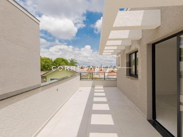 Sobrados triplex alto padarão com 3 suítes no coração do Mercês