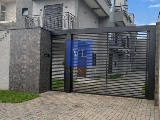 Sobrados Triplex de Alto Padrão com Terraço em Condomínio Santa Quitéria
