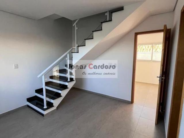 Sobrados à Venda em condomínio na Vila São Paulo em Mogi das Cruzes, com 2 suítes, 2 salas, 87 m² co