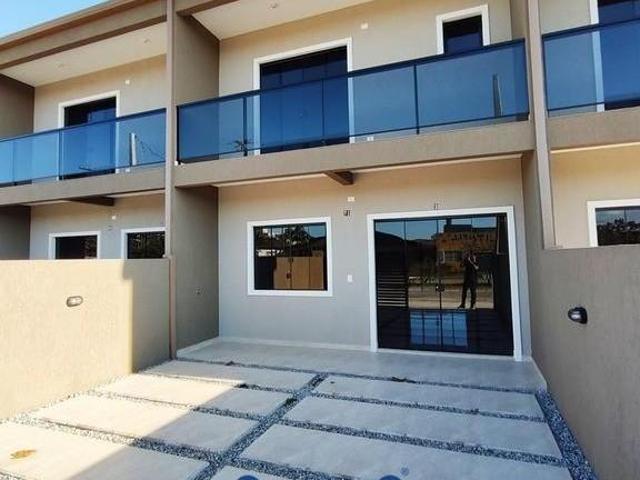 sobrados alto padrão com piscina 80mts do mar