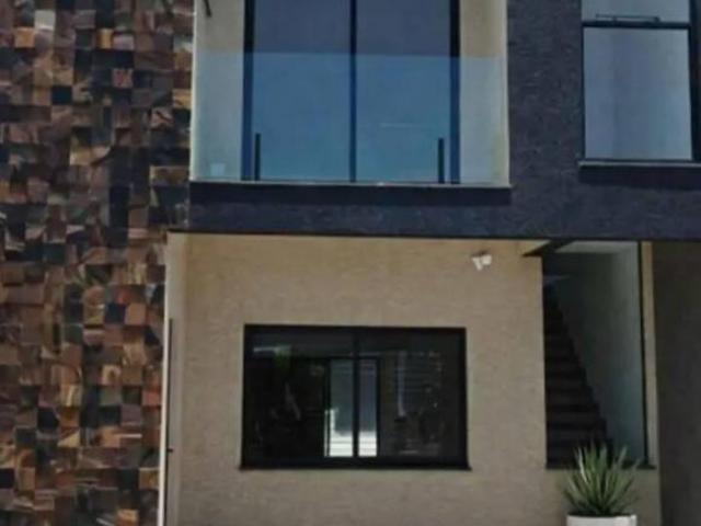 Sobrados com excelente acabamento a 500 m do Mar Balneário Rivieira