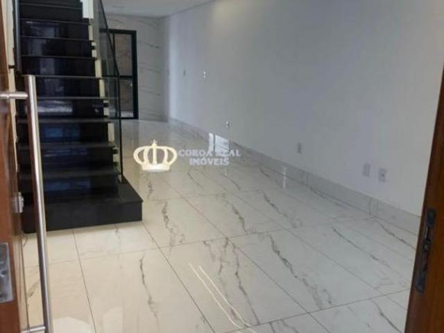 SOBRADOS DE 3 SUITES E 2 VAGAS NA PENHA