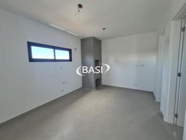 Sobrados em condominio em Santa Felicidade