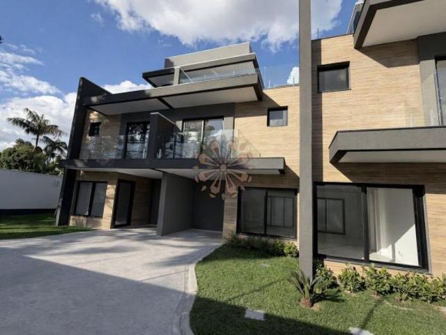 Sobrados no Bairro Santa Felicidade – Residencial