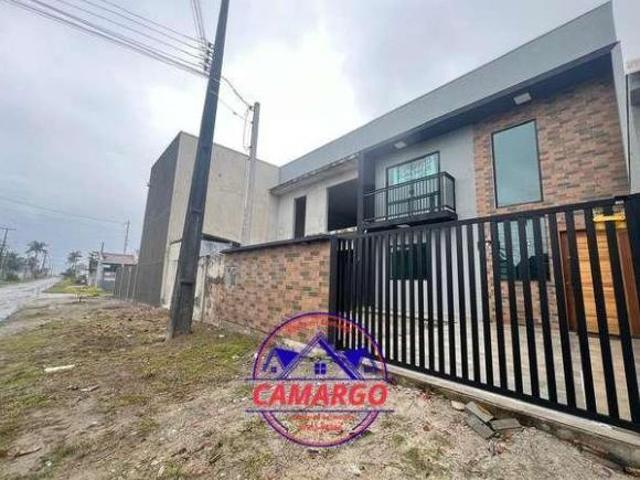 Sobrados no Balneário Marissol