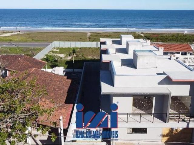 Sobrados Novos Com Vista Para o Mar