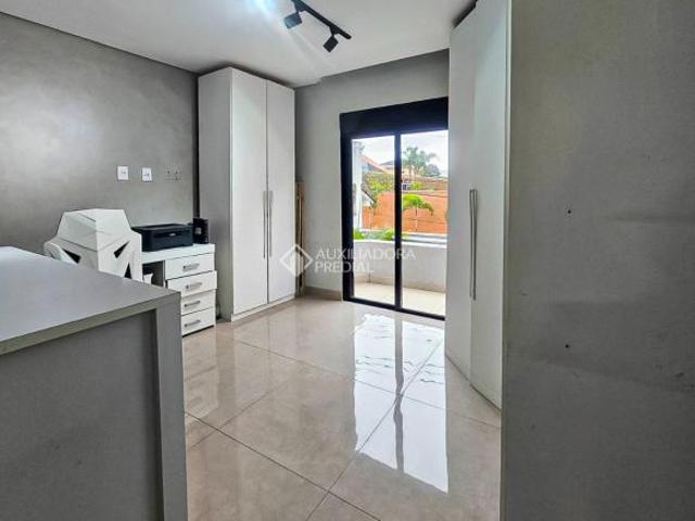 Sobrados para venda com Piscina e 3 quartos, 300 m² Jardim São Caetano