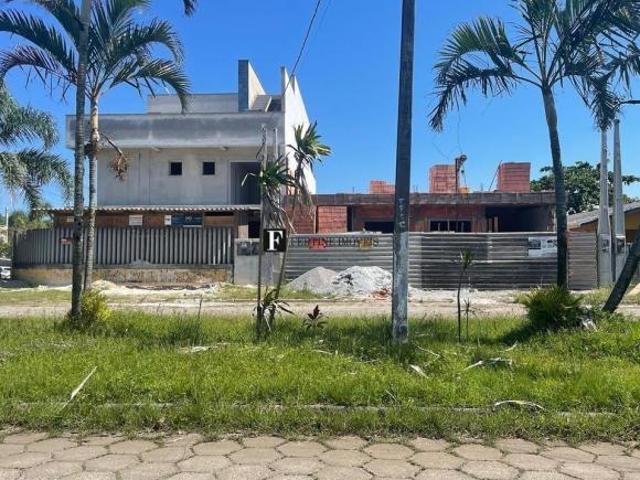 Sobrados próximos ao mar em Shangri lá