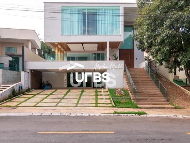 SOBRADRO 4 SUITES Condomínio do LAGO área construída de 480 m²