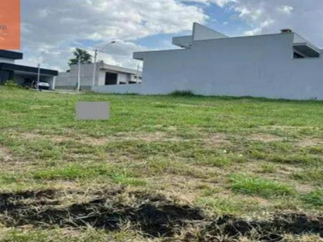Sobre terreno com 263 m² à venda em Indaiatuba SP