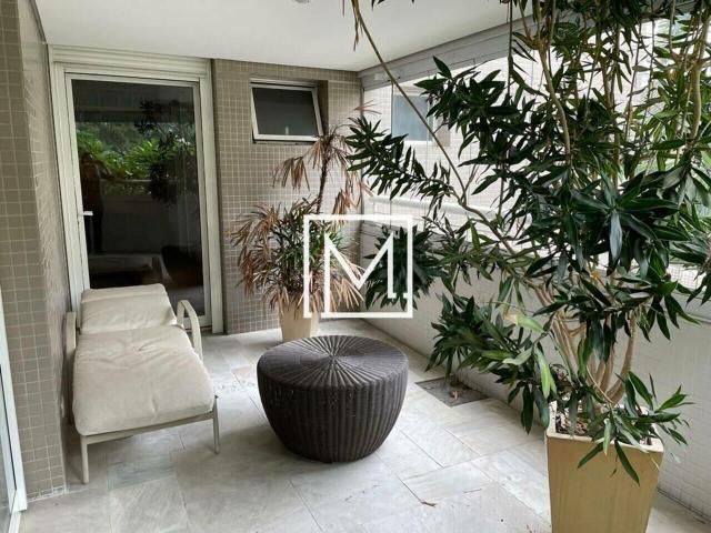 Sobre apartamento com 274 m² para alugar ou à venda em São Paulo SP