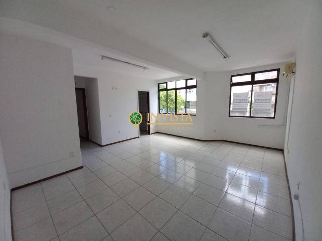 Sobre apartamento com 35 m² em Florianópolis SC