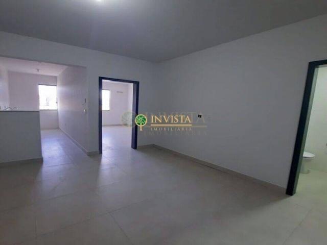 Sobre apartamento com 40 m² em São José SC